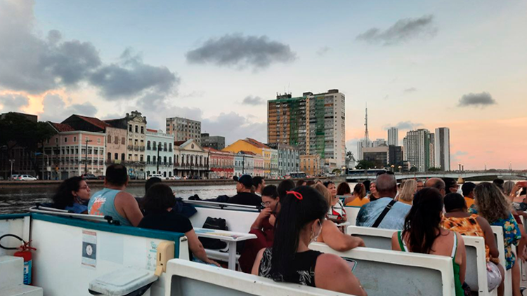 Catamaran Tours