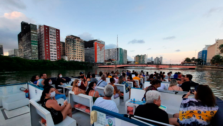 Catamaran Tours